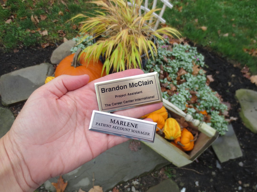 Name Badges and Pins Customized Magnetic Name Tags Personalized Nametag ...