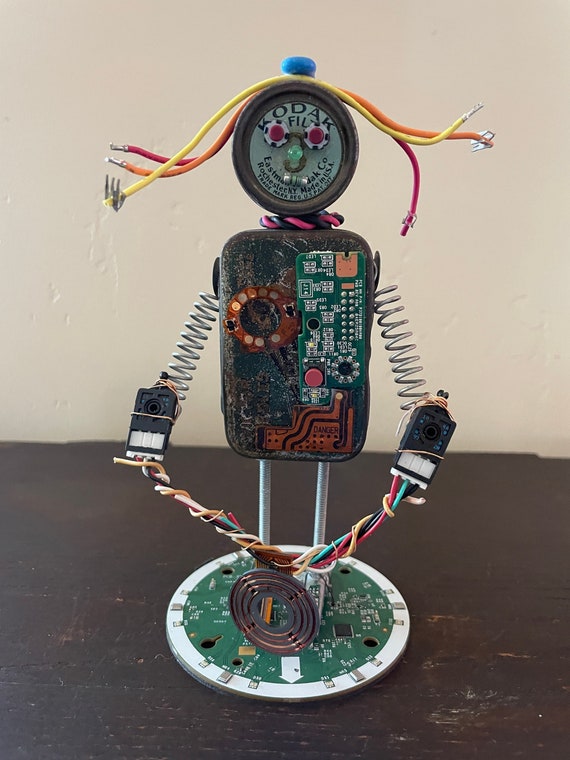 Assemblage ArtSteampunk Tin Body computer Bot Collectibles Figurines ...