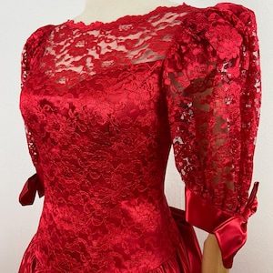 Vintage 80s Red Shimmering Lace and Satin Rounded Neckline Into Deep V ...