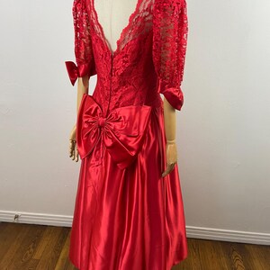 Vintage 80s Red Shimmering Lace and Satin Rounded Neckline Into Deep V ...