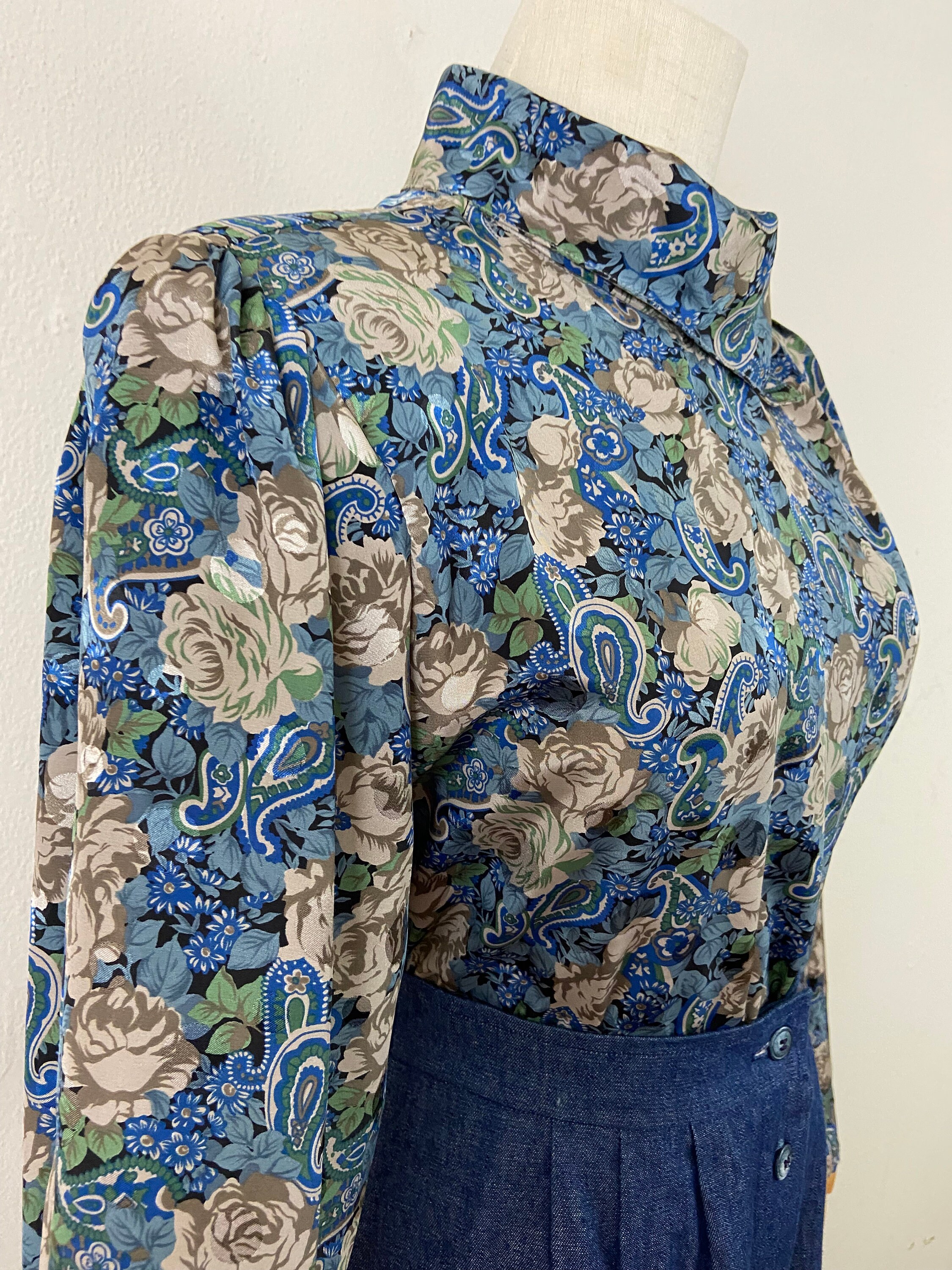 Vintage 80s Floral Print Silk Jacguard Romantic Blouse by Stuart Lang ...