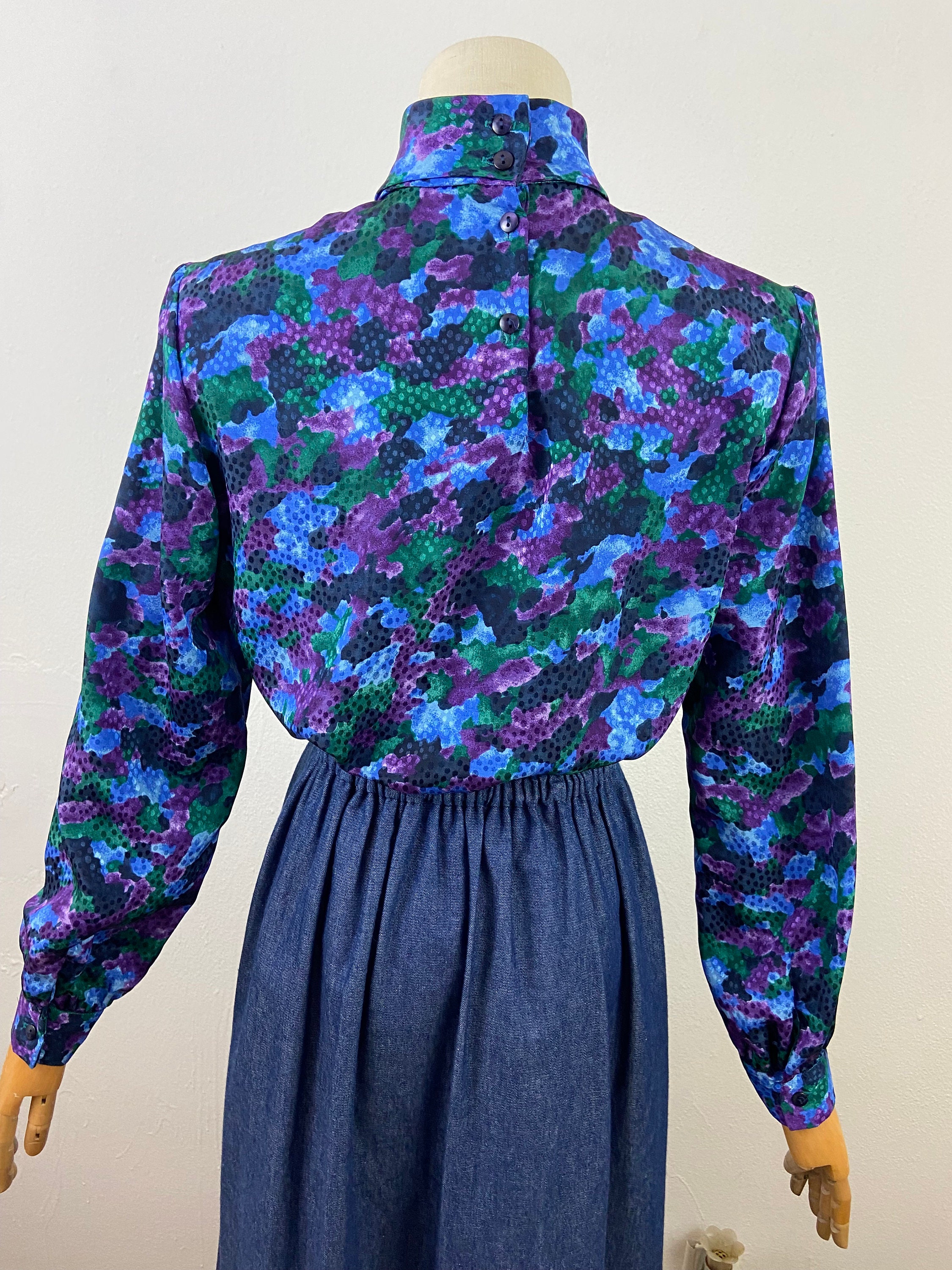 Vintage 80s Forest Colors Print With Ballon Sleeves and Rulled Hight ...