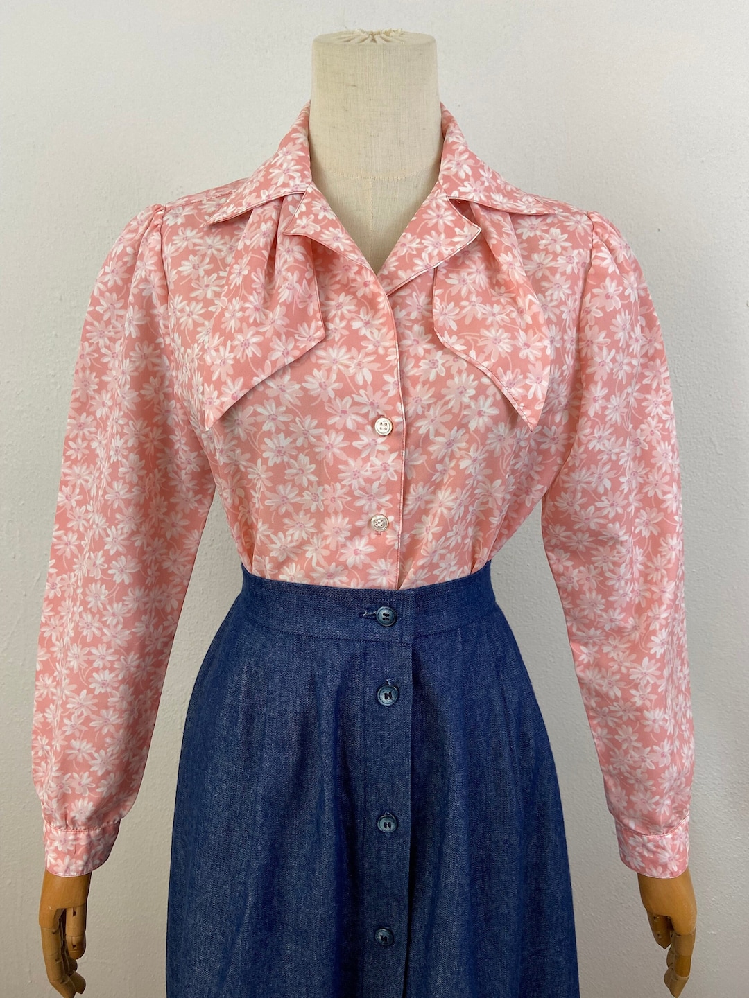 Vintage 70s DALTON Pastel Peach and White Floral Print Blouse, Size-8 ...