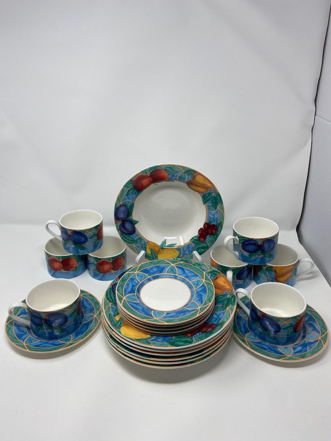 Vintage 1990s Victoria and Beale Soup Plate / 7pcs and Cup & Saucer Set ...