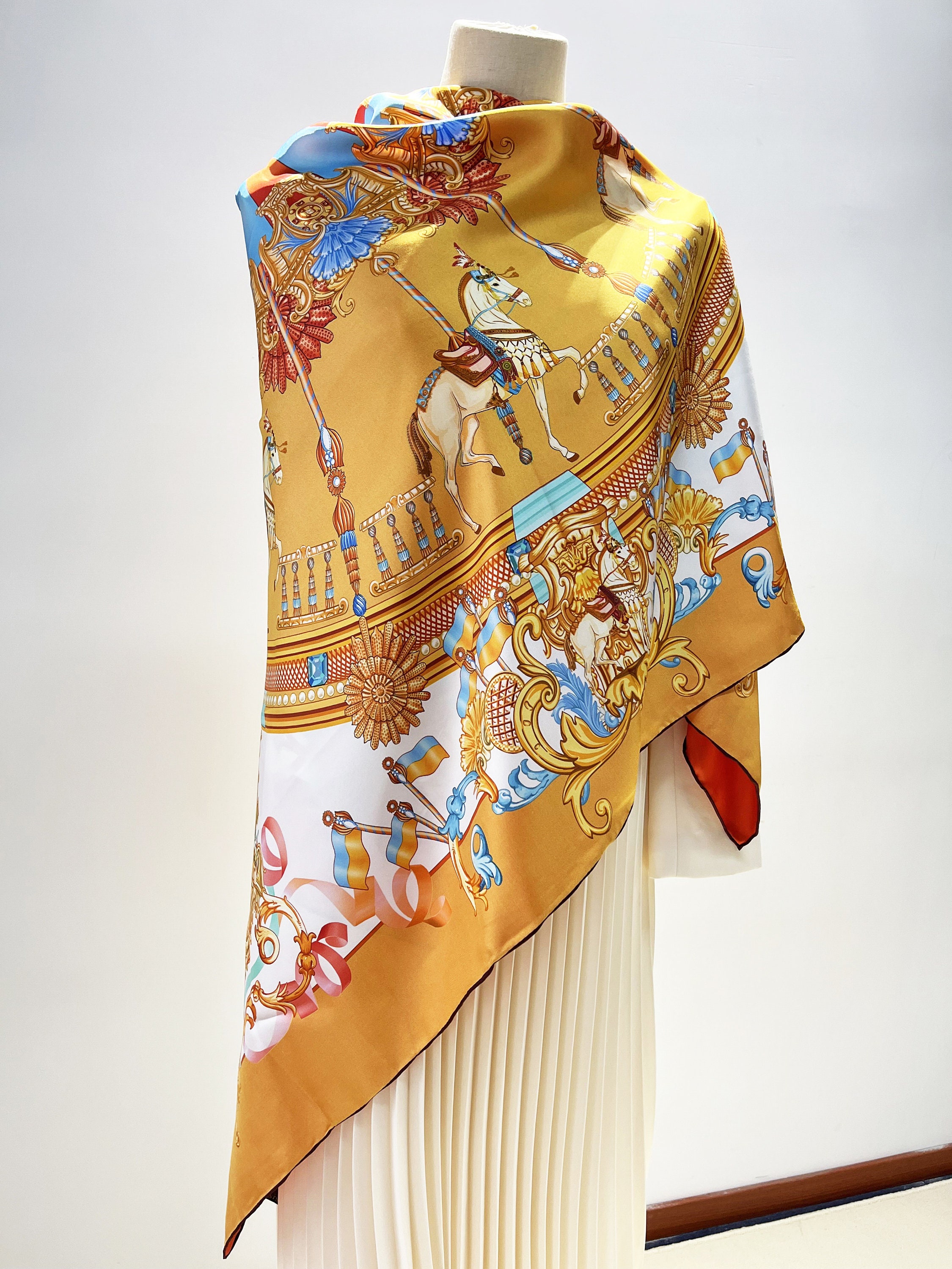 53 Inches Carousel Merry-go-round Horse Flower Print Oversized Double ...