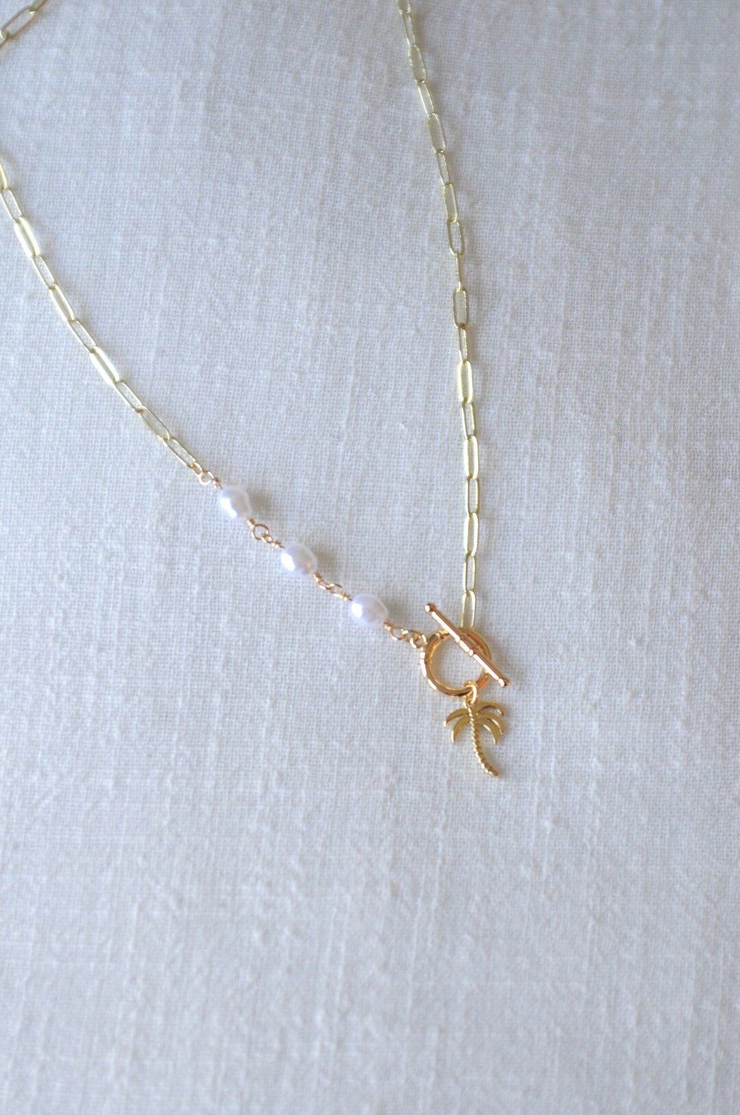 Palmetto Necklace Gold Palm Tree & Freshwater Pearl Toggle Necklace ...
