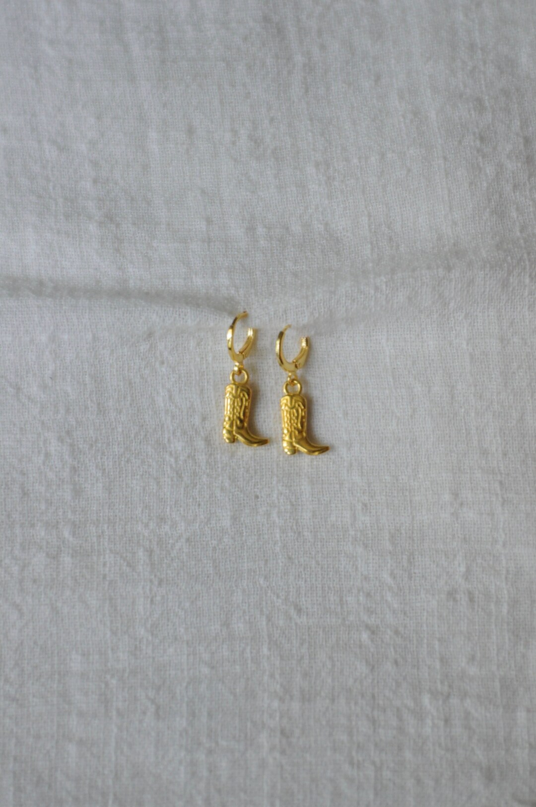 Rodeo Nights Huggies Gold Cowboy Boot Huggie Hoop Earrings - Etsy