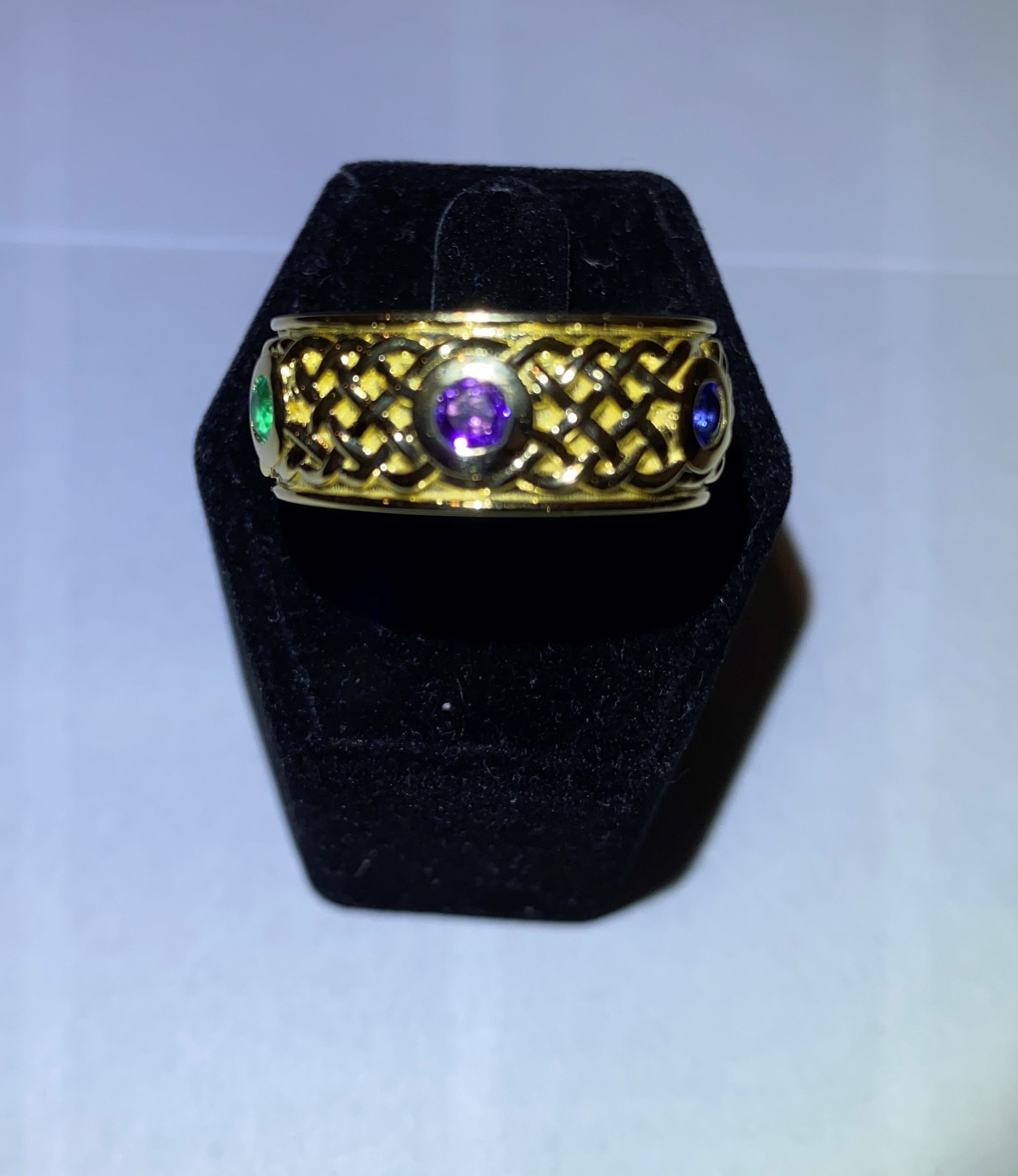 The Infinity Stones Ring in 18k 14k or 10k Yellow Gold - Etsy Nederland