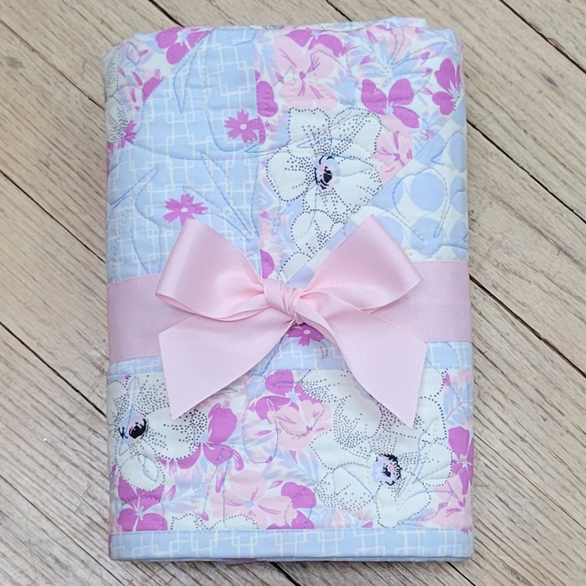 Cottagecore Decor Baby Quilt, Handmade Nursery Quilt, Floral Patchwork ...