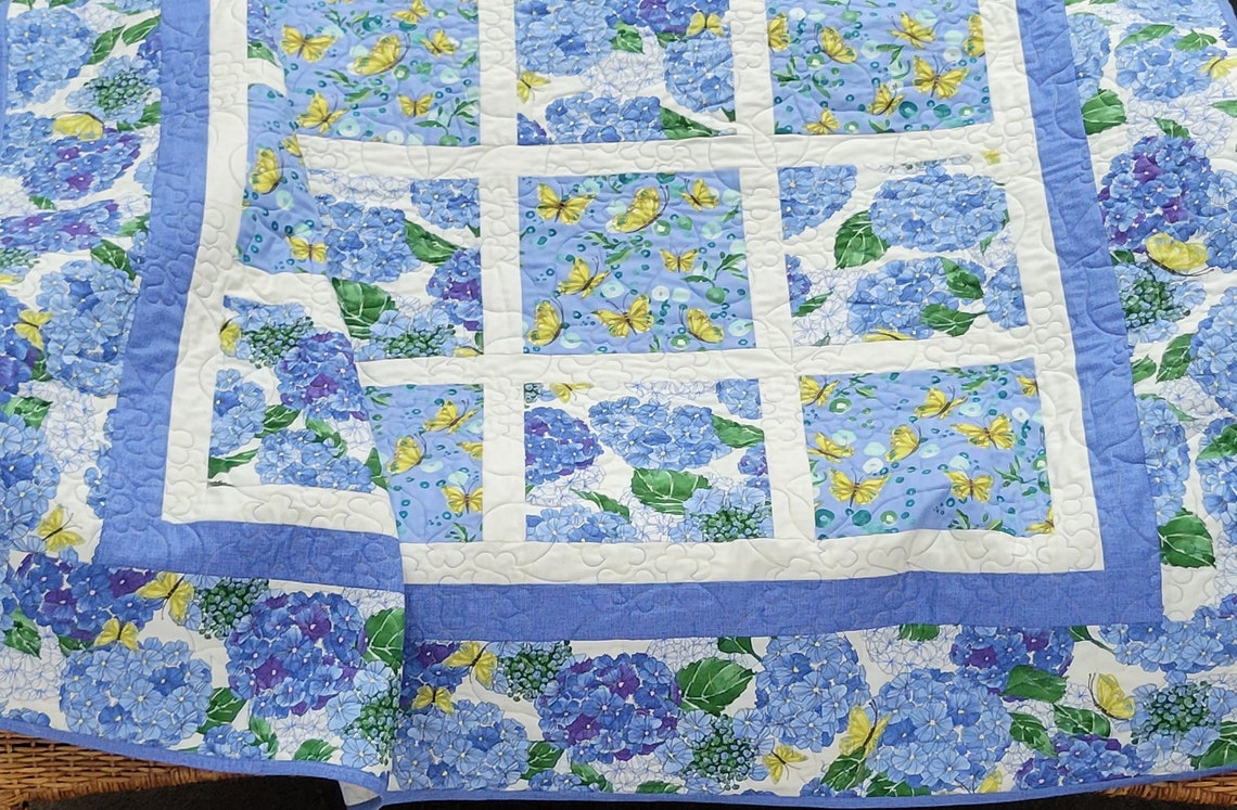 Hydrangea Print Quilt, Summer Patchwork Quilt, Floral Quilted Throw ...