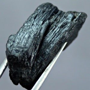 81.0 CT Black Actinolite Crystals Matrix - Rare Unusual Terminated ...