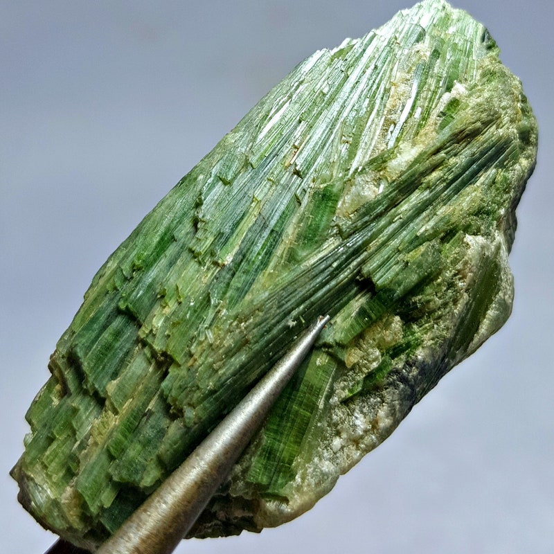 Actinolite - Etsy