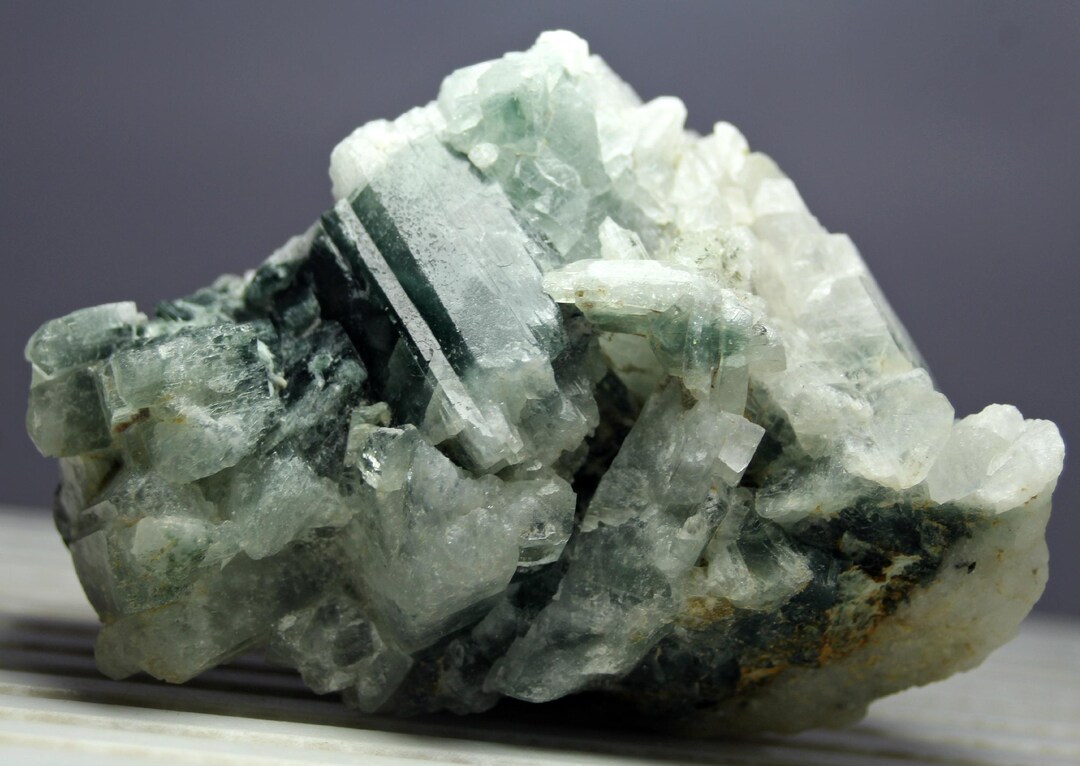 Rare Chlorine Quartz Crystal Specimen: VVS Clarity, Top-terminated, 128 ...