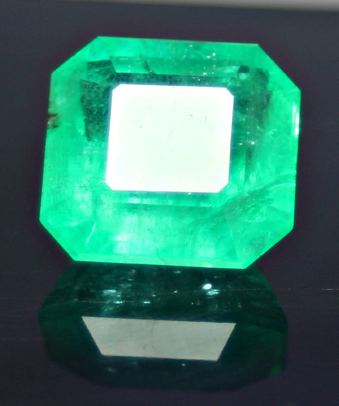 32 CT Big Natural Green Emerald Loose Gemstone, Chitral Mine Pakistan ...