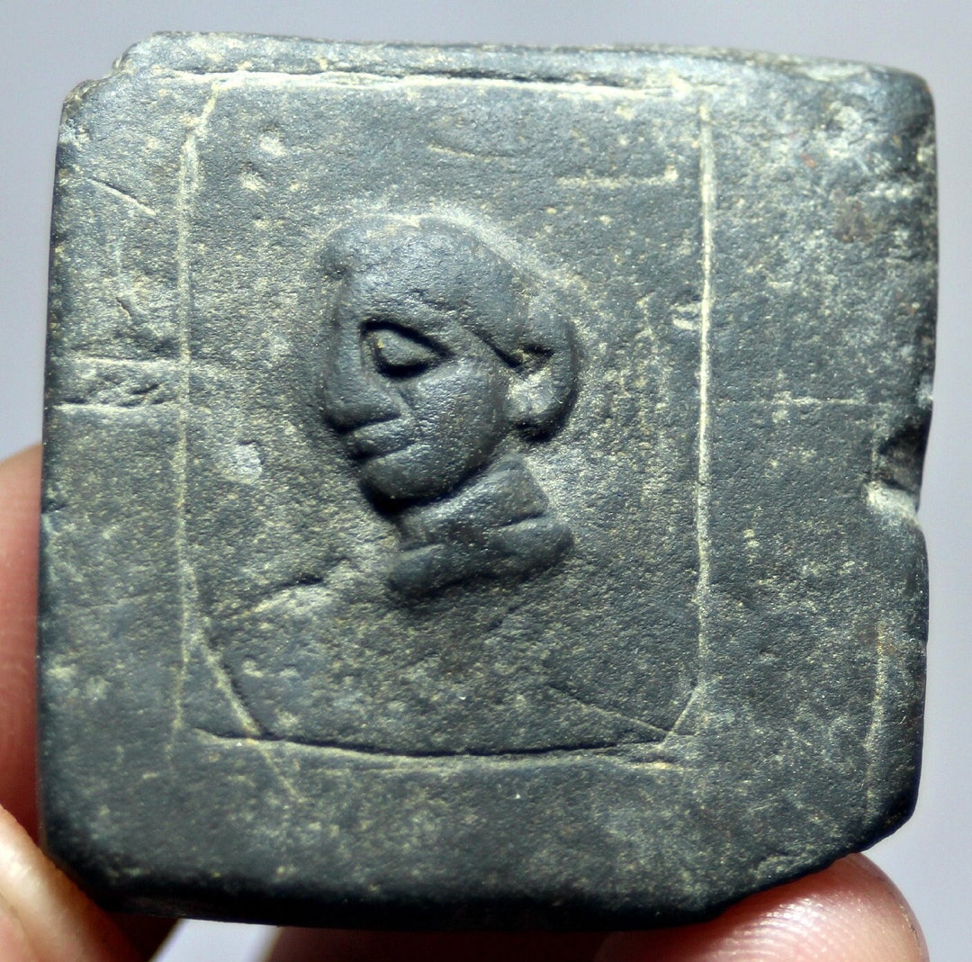 Rare Old Unknown Unidentified Valuable Coin With Statue and Unusual Key ...