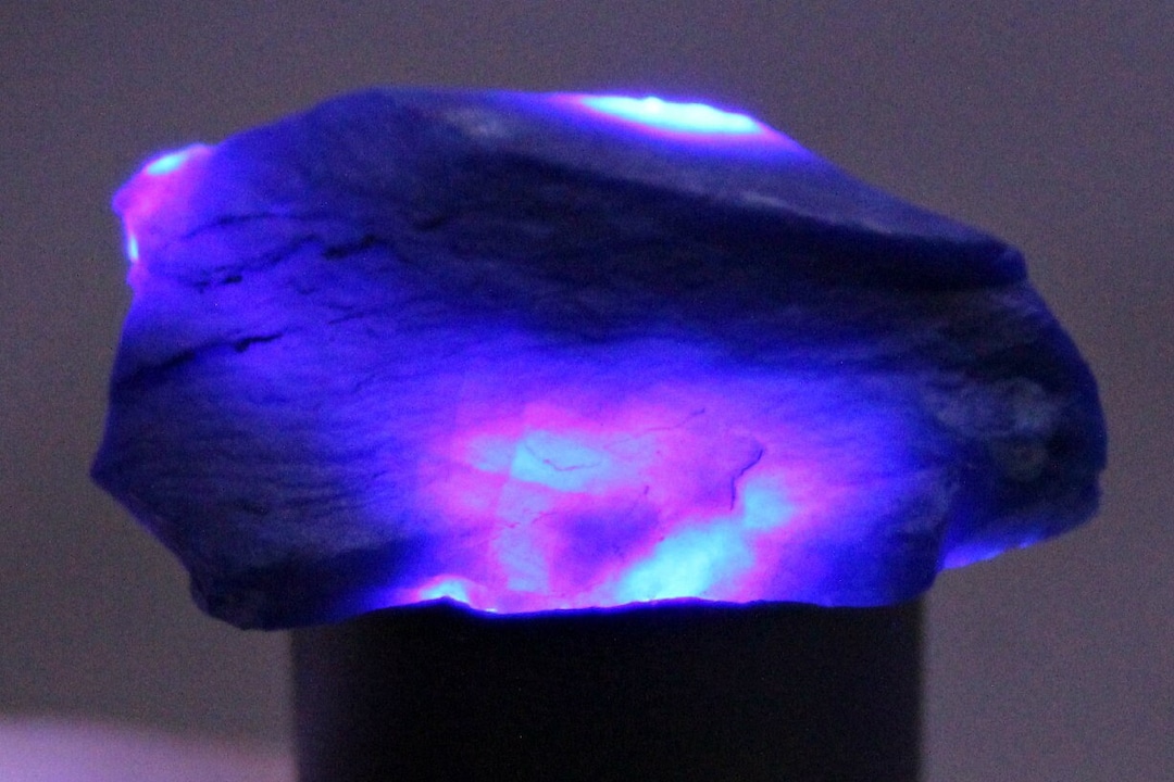 Royal Blue Afghanite Sodalite Hauyne Crystal - 23.0 Ct Mesmerizing Rare ...