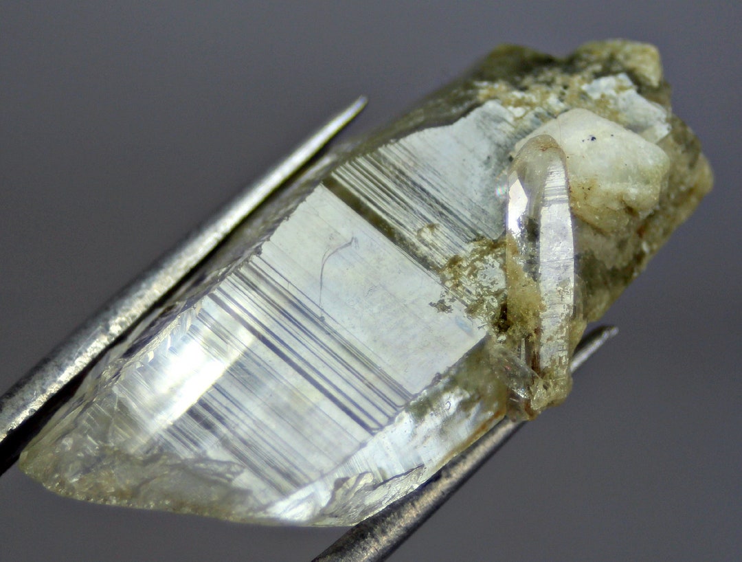91.0 CT Rare Window Quartz Crystal - Water Etched Unusual Inclusions ...