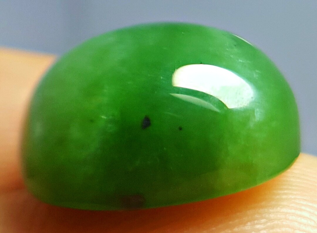 14.0 CT Alluring Most Demanded Top Quality Green Color Natural Nephrite ...