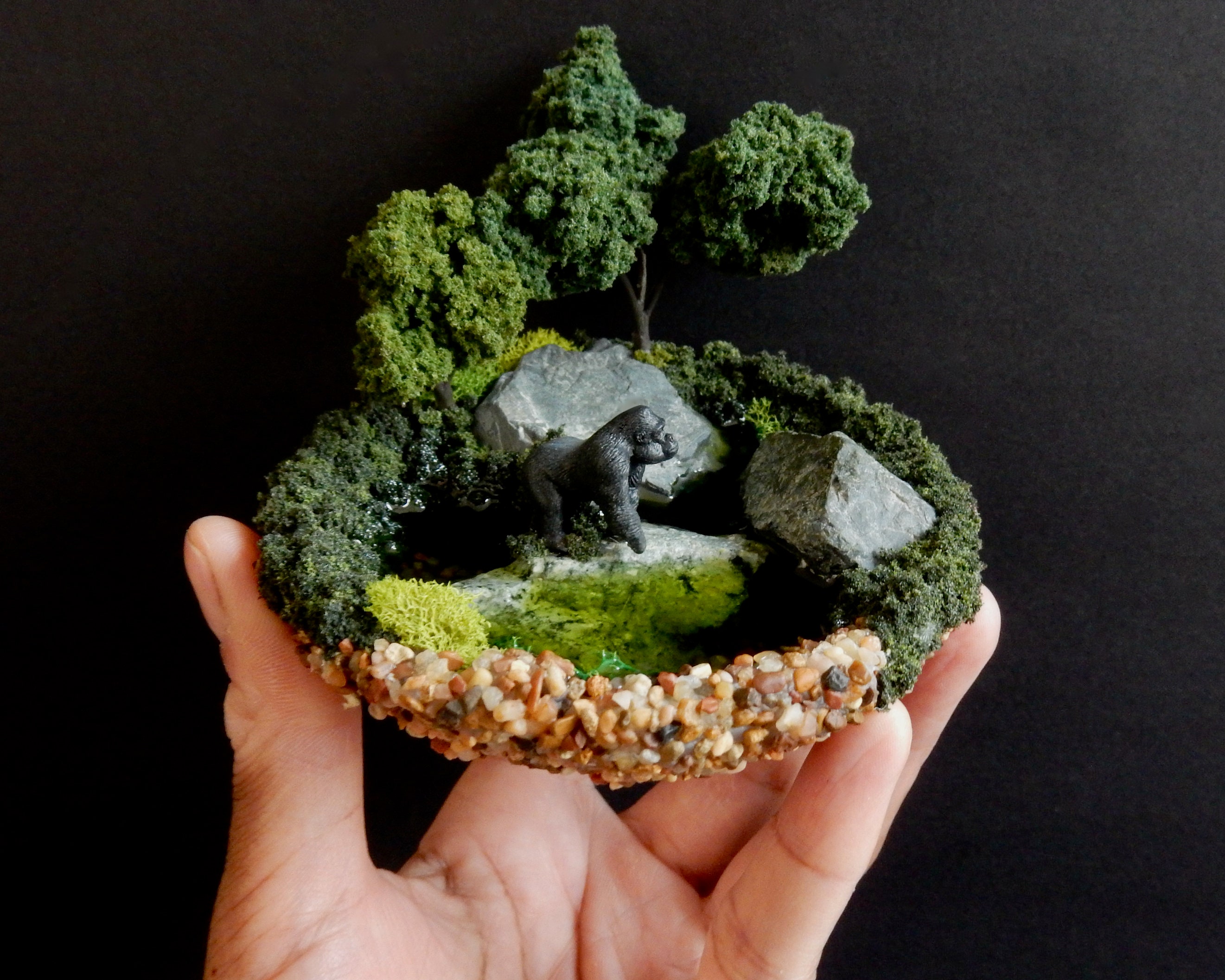 Mountain Gorilla Diorama, Jungle Diorama, Jungle Terrarium, Forest Lake ...