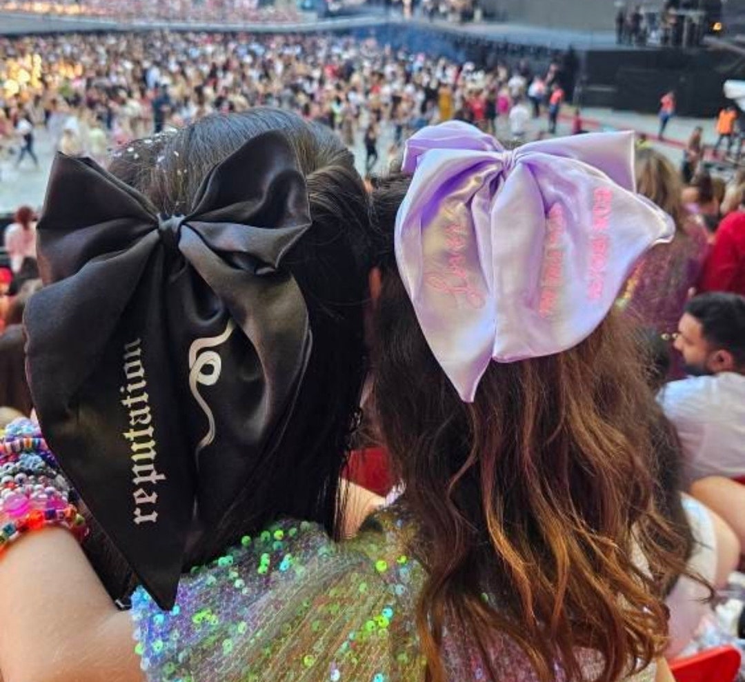 Customisable Concert/artist Waterfall Hair Bow Any Concert/artist on a ...