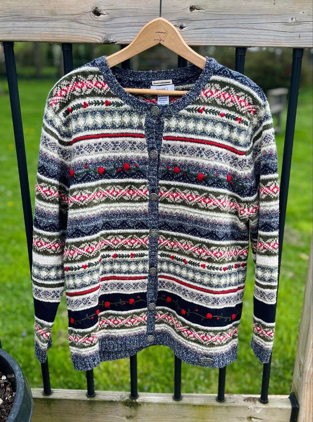 Womeln's Vintage Northern Reflections Hand Embroidered Buttoned ...