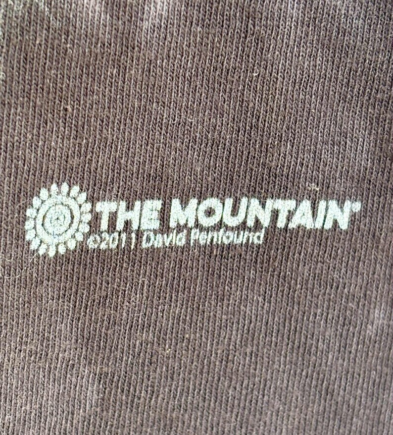 The Mountain Black Bear Face by David Penfound T-shirt Size Medium ...