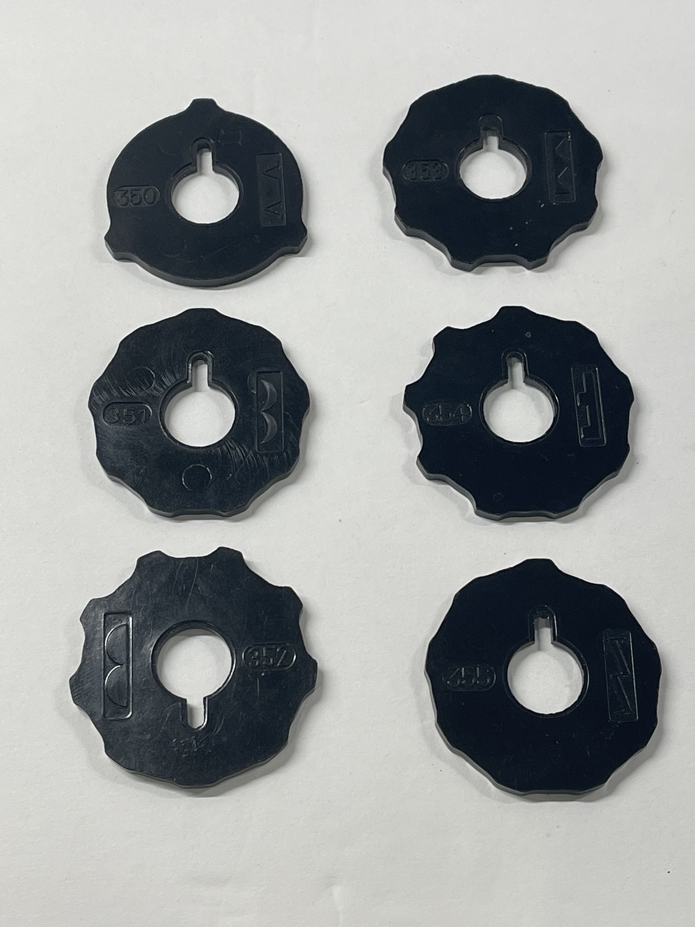 Vintage Singer Flat Fashion Discs, Individual SINGER Flat Cams Fashion ...