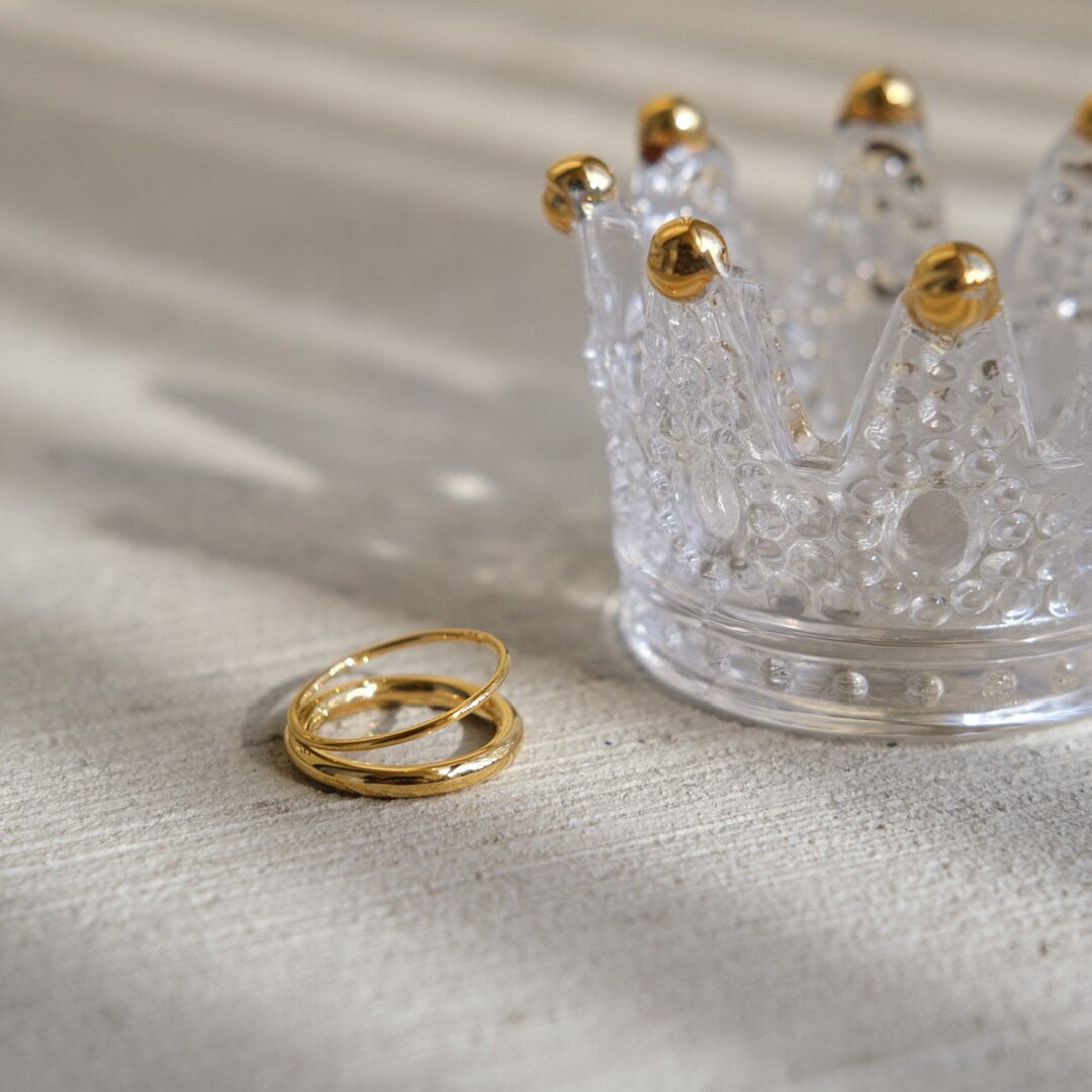 Anneau empilé minimaliste, anneau d'or, anneau relié, anneau de must ...