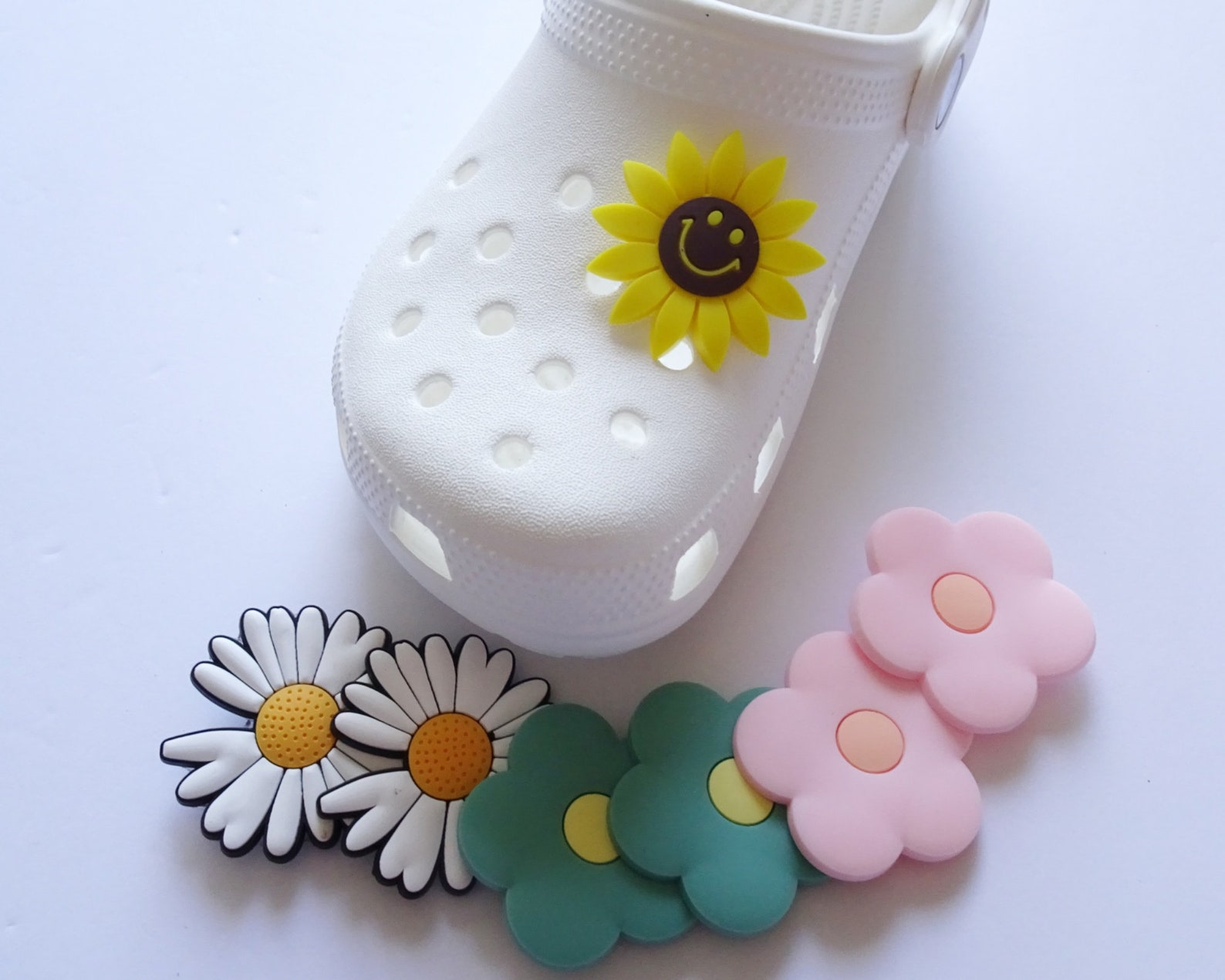 Daisy Charms for Croc /cute Flower Charms for Croc/ Crocs Shoe - Etsy