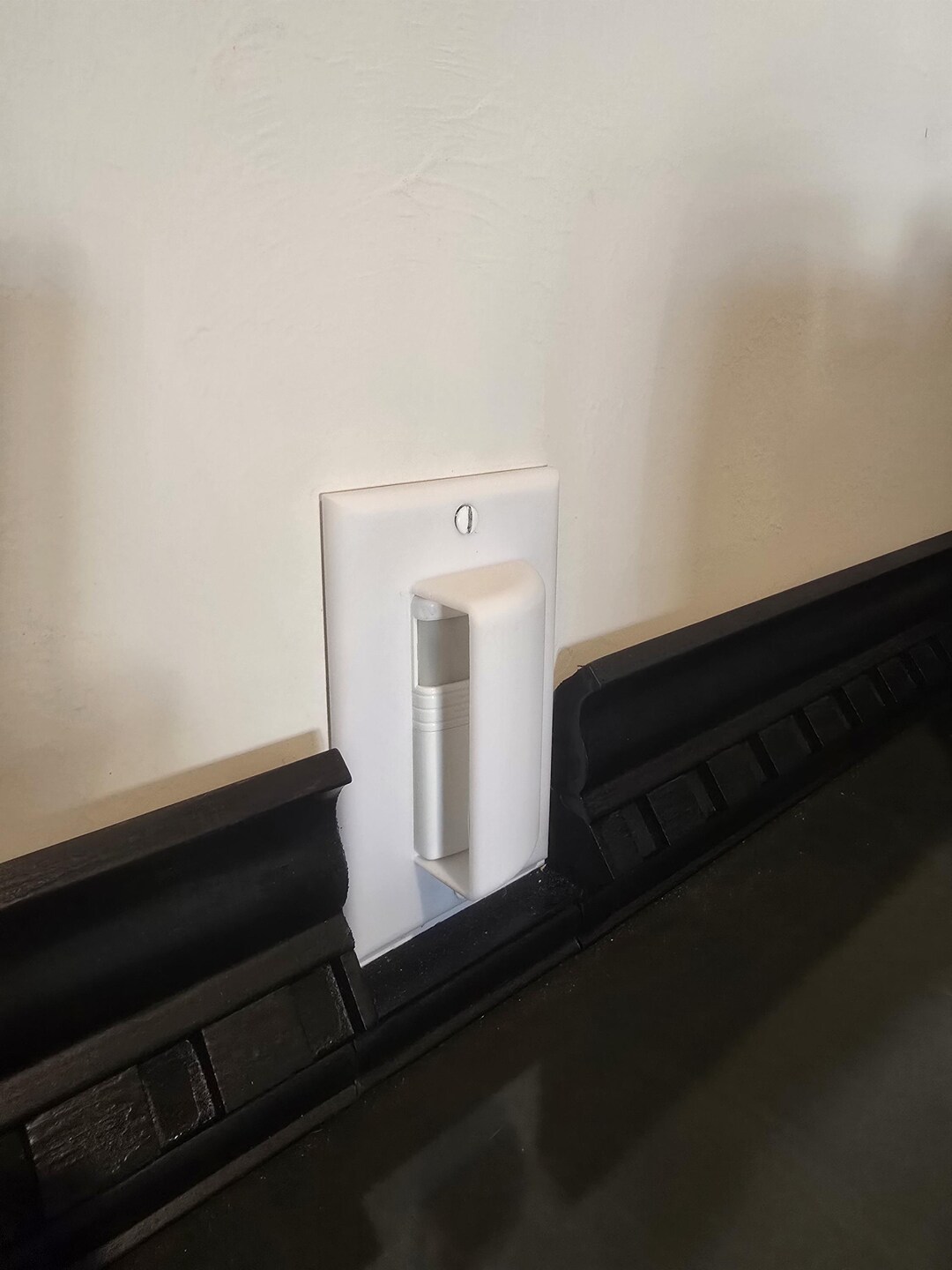 Motion Switch Cover/wall Plate With Directional Cover (3d Printed ...