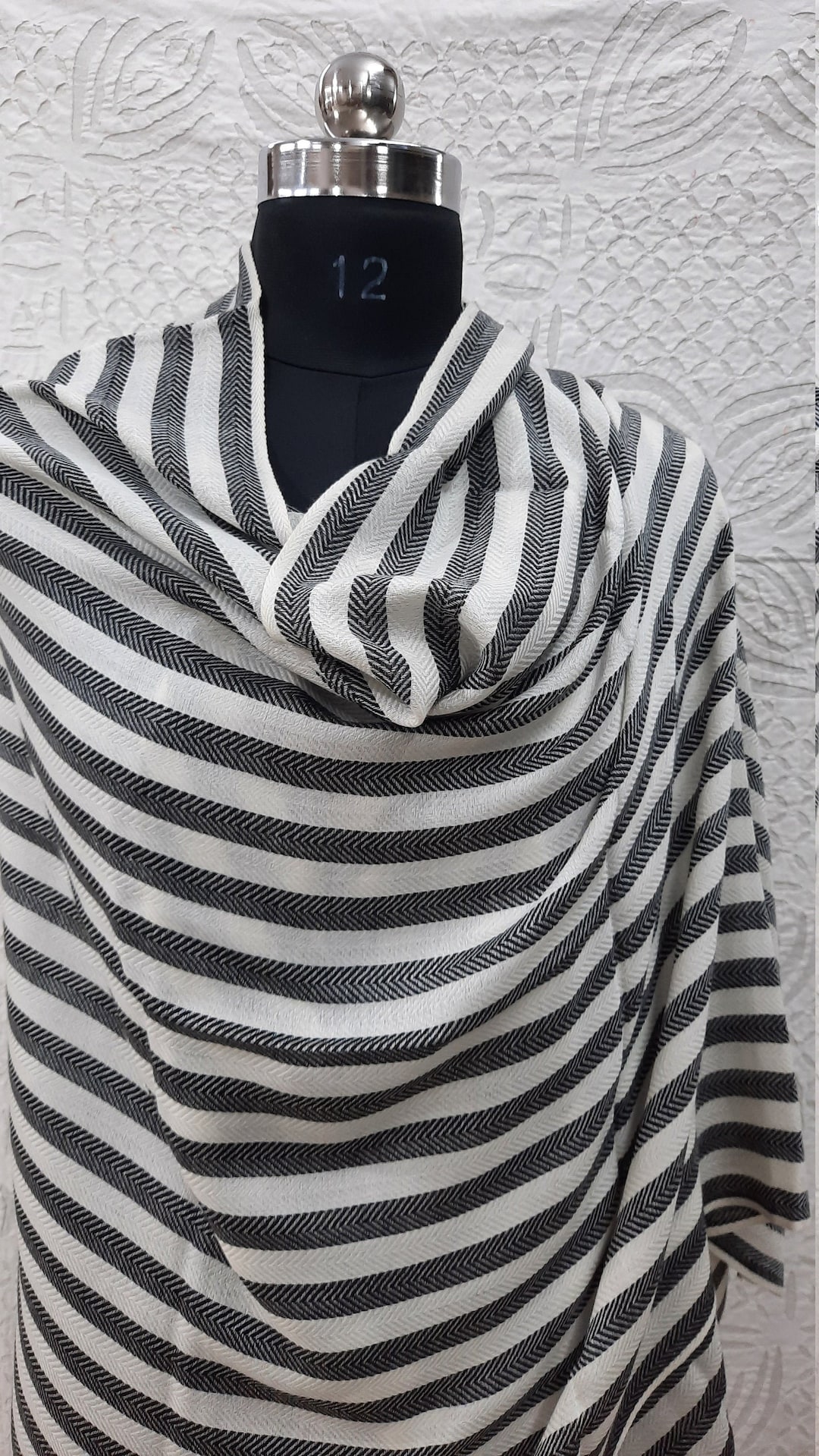 Pure Pashmina Self Stripes Shawl/cashmere Scarf Handwoven on Pure Pashmina Self Stripes Shawl/cashmere Scarf Handwoven on
