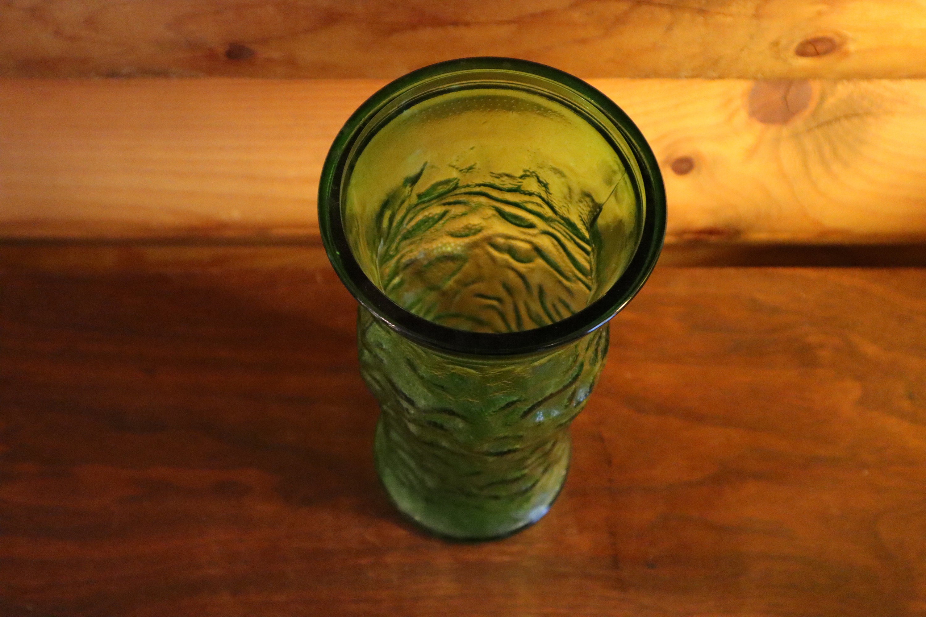 Vintage Emerald Green Crinkle Glass Vase - Etsy