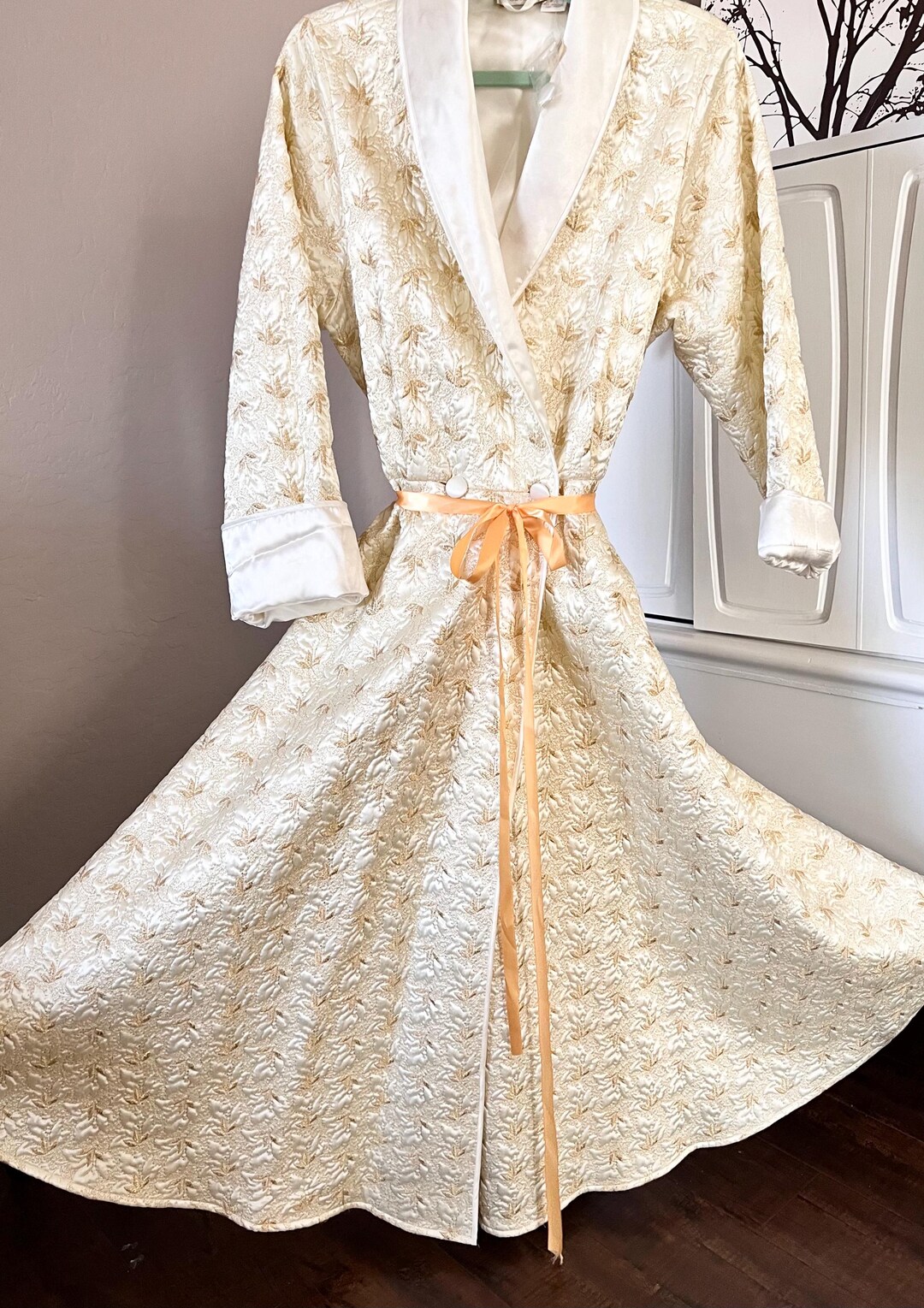 Never Worn Victoria Secret Gold Label Vintage Quilted Bridal Robe/housecoat - Etsy