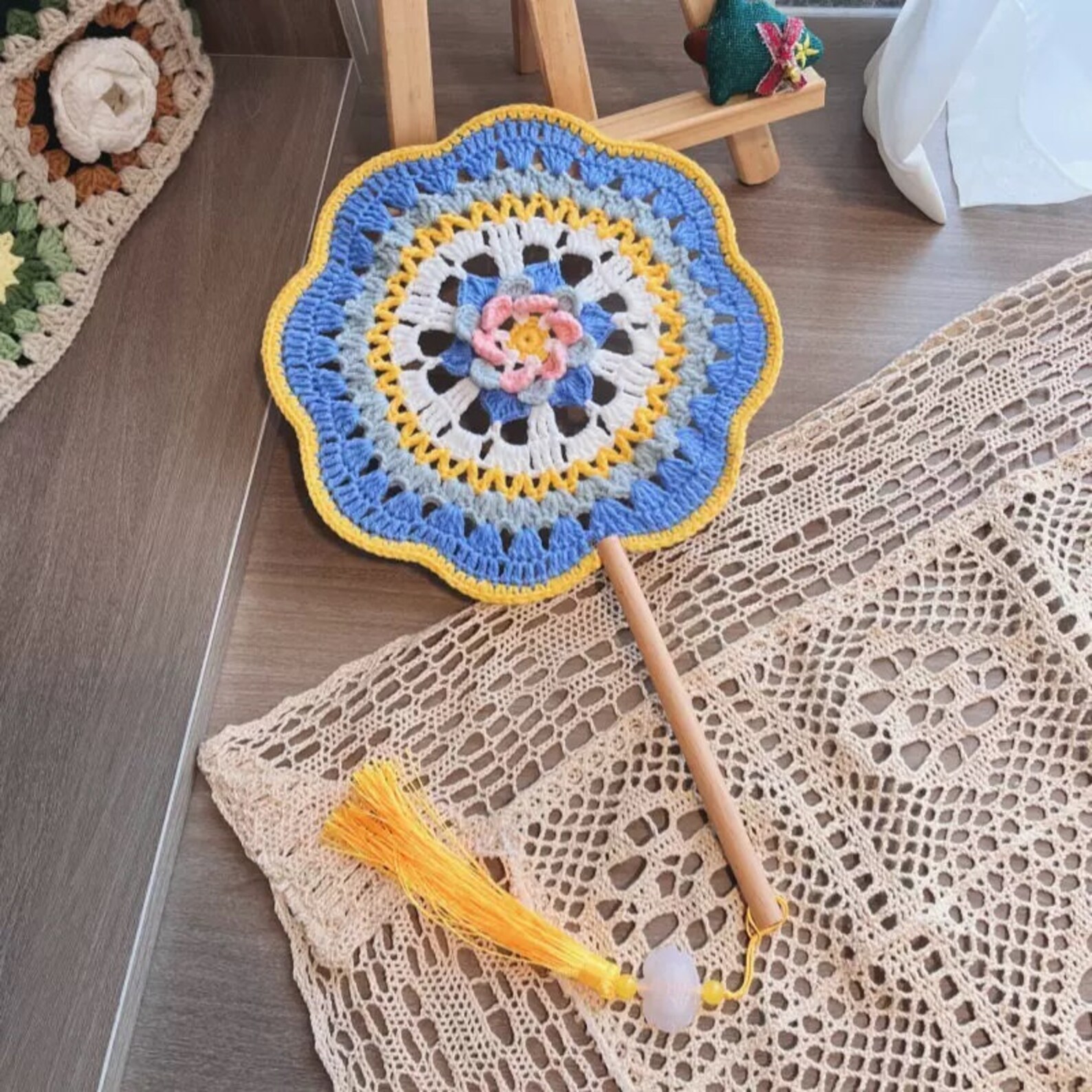 Ancient Style Round Fan DIY Material Package Wool Crochet Handmade Fan ...