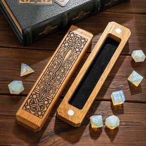 DND Class Wooden Dice Box, Dice Storage, Dungeons and Dragons - Etsy