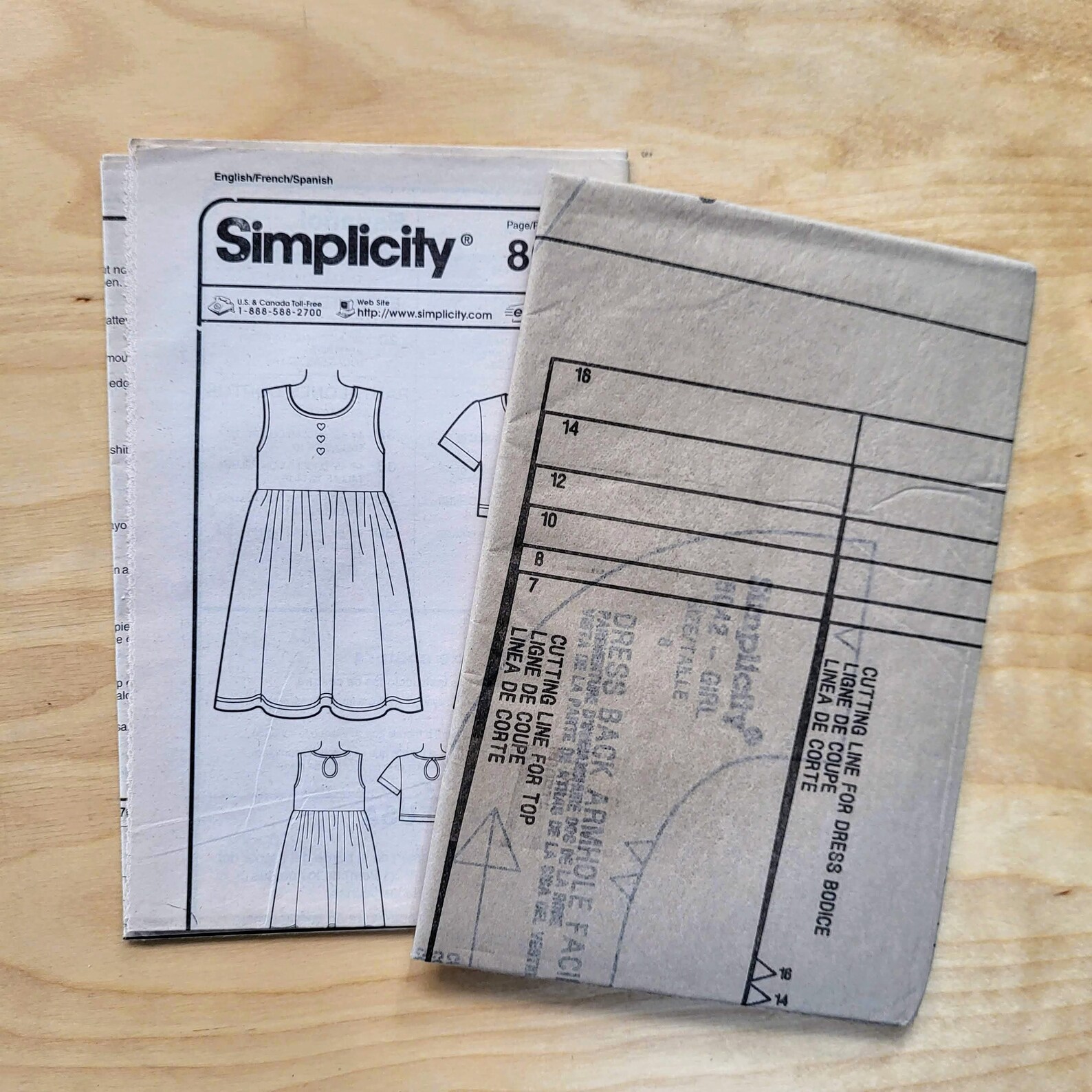 Simplicity Sewing Pattern 8042 Girl's Dress, Top and Shorts, Size 7-16 ...