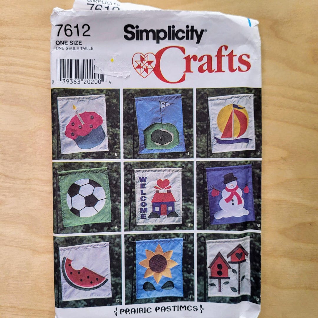 Simplicity Sewing Pattern 7612 for an Assortment of Appliqued Outdoor ...