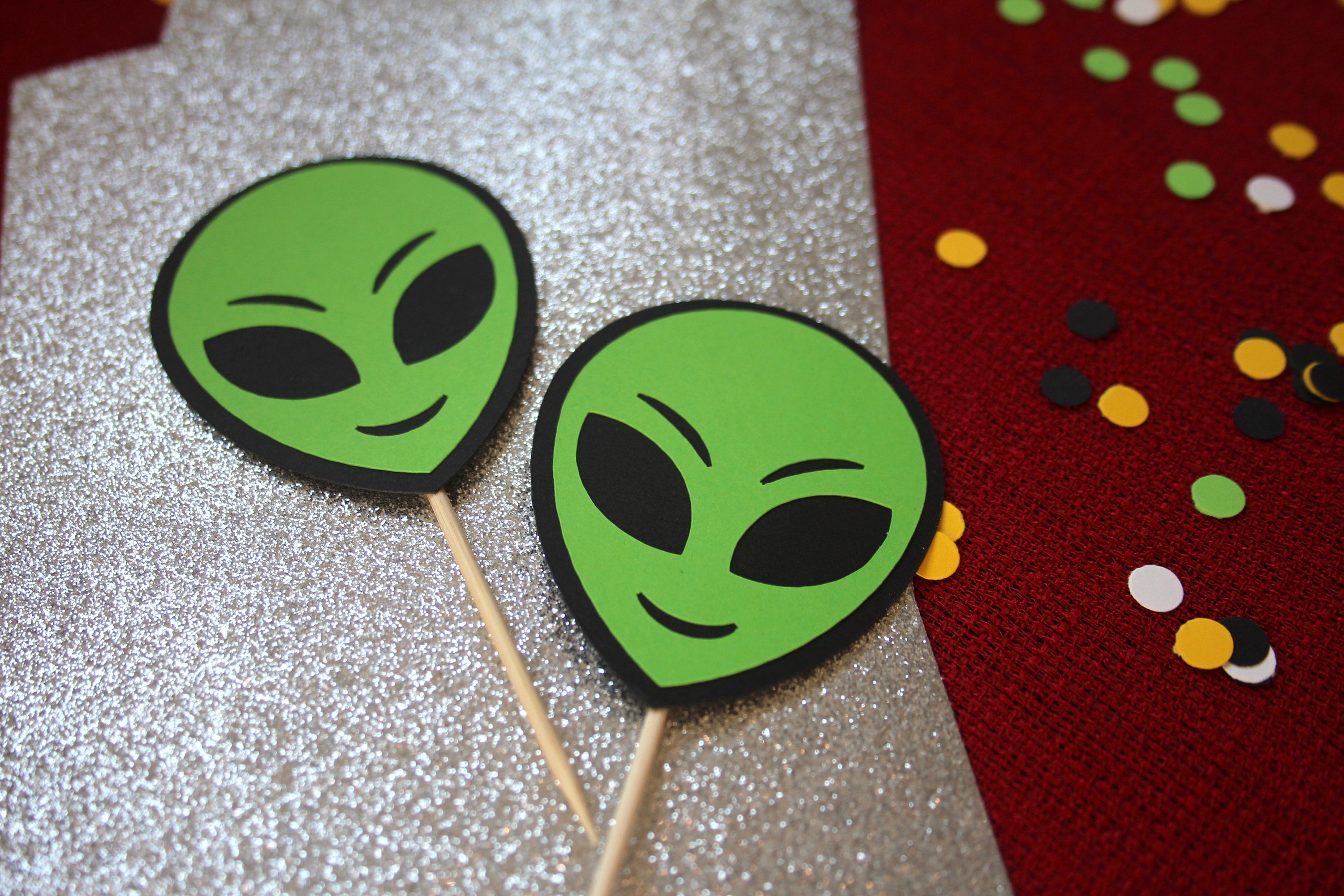 Space Out Alien Cupcake Toppers - Etsy