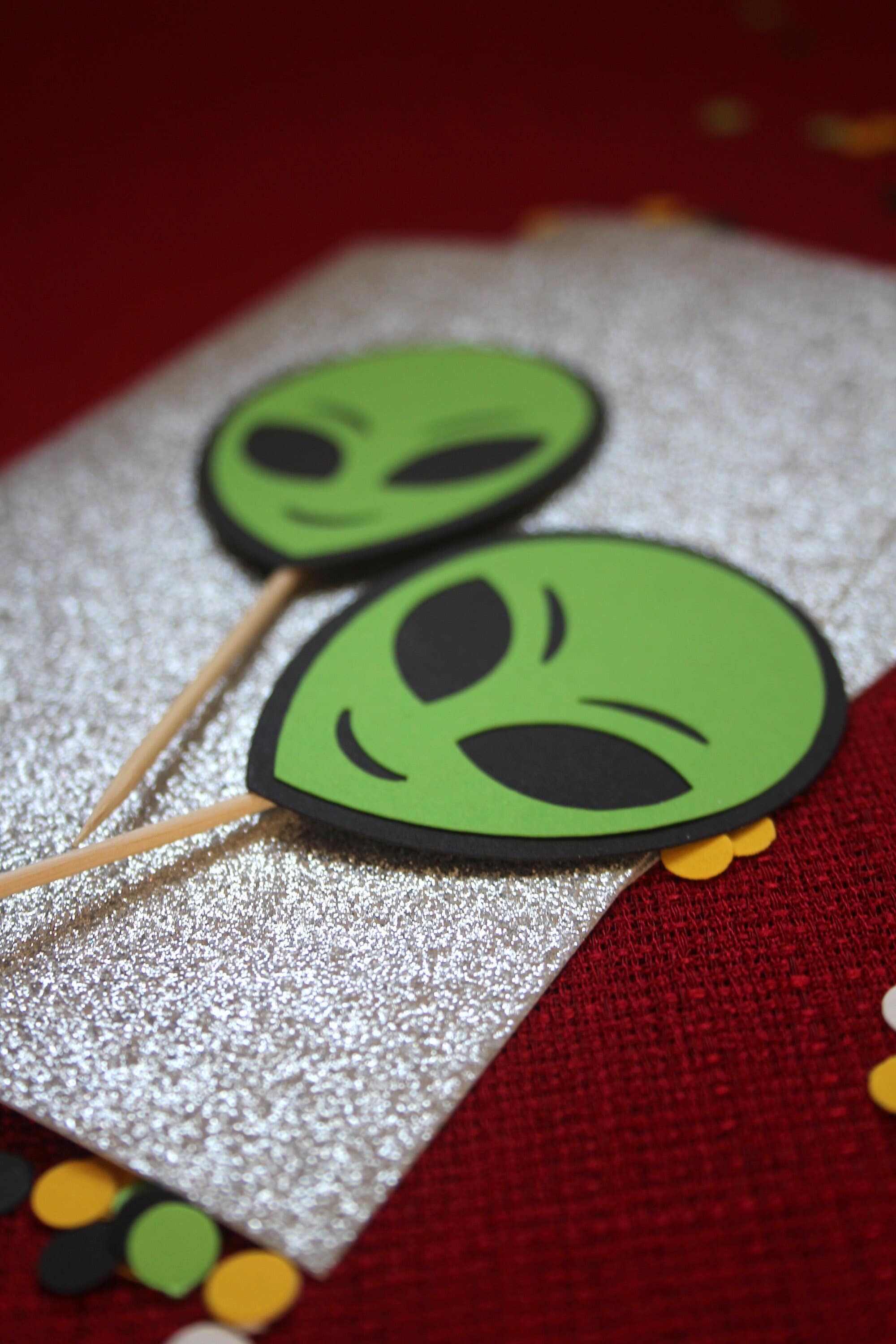 Space Out Alien Cupcake Toppers - Etsy