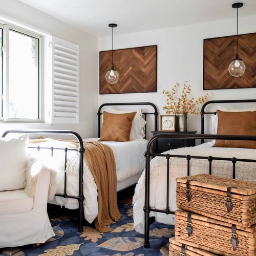 Modern Ohio Day Bed | Etsy UK