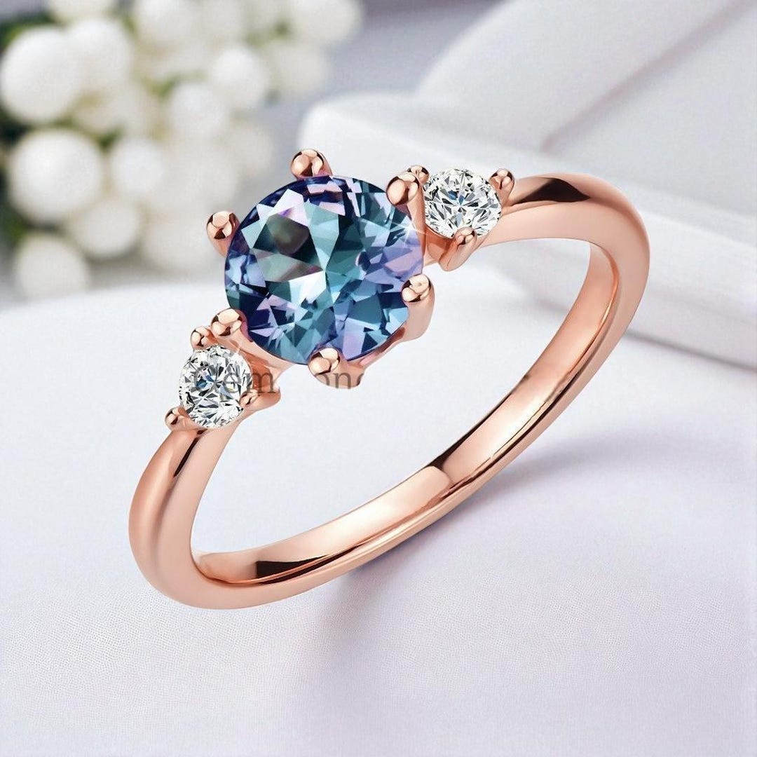 Vintage Alexandrite Ring - Alexandrite Promise Ring - Alexandrite Round ...
