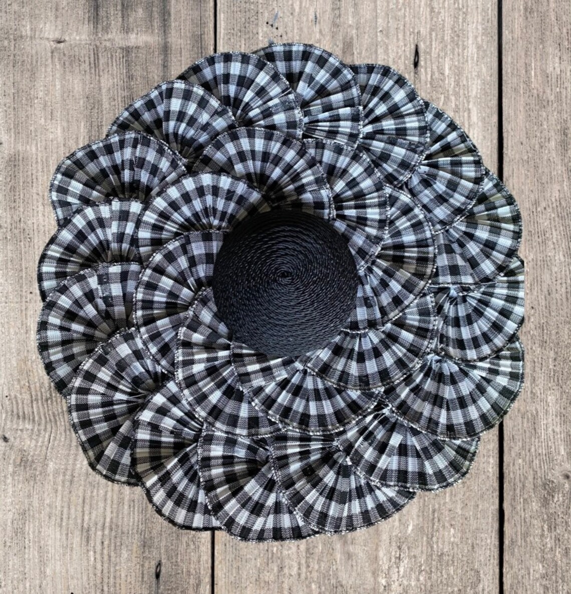 Black and White Pinwheel Ribbon Wreath: Everyday Door Decor - Etsy