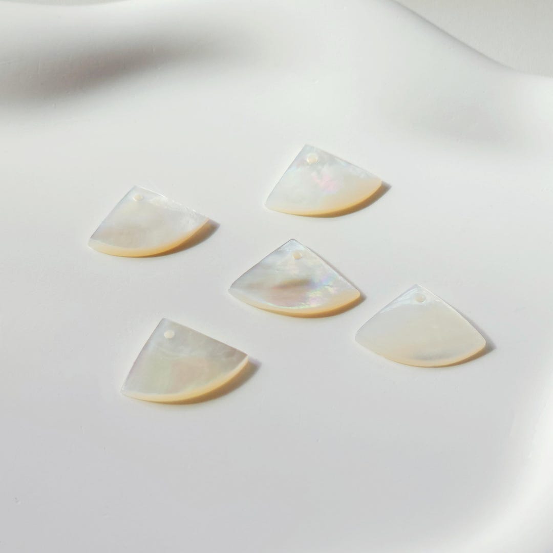 Fan Shape White Mother-of-pearl, MOP Shell Pendant, Engraved White ...