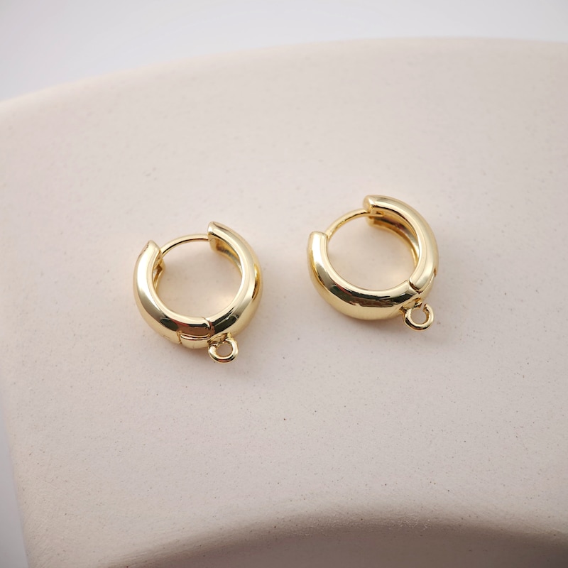 D Loop Earring - Etsy