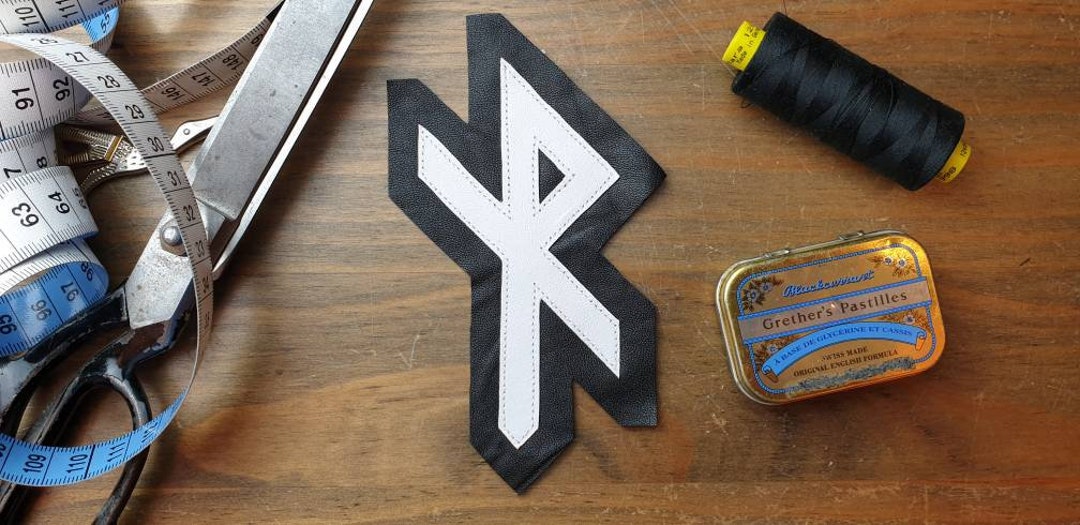 SAFE TRAVELS Great Binding Rune Patch / Patch in Black / - Etsy