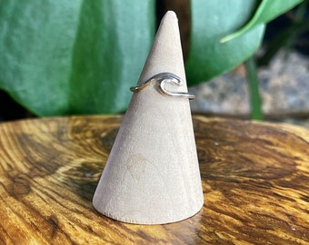 Sterling Silver Wave Design Swing Ring - Etsy