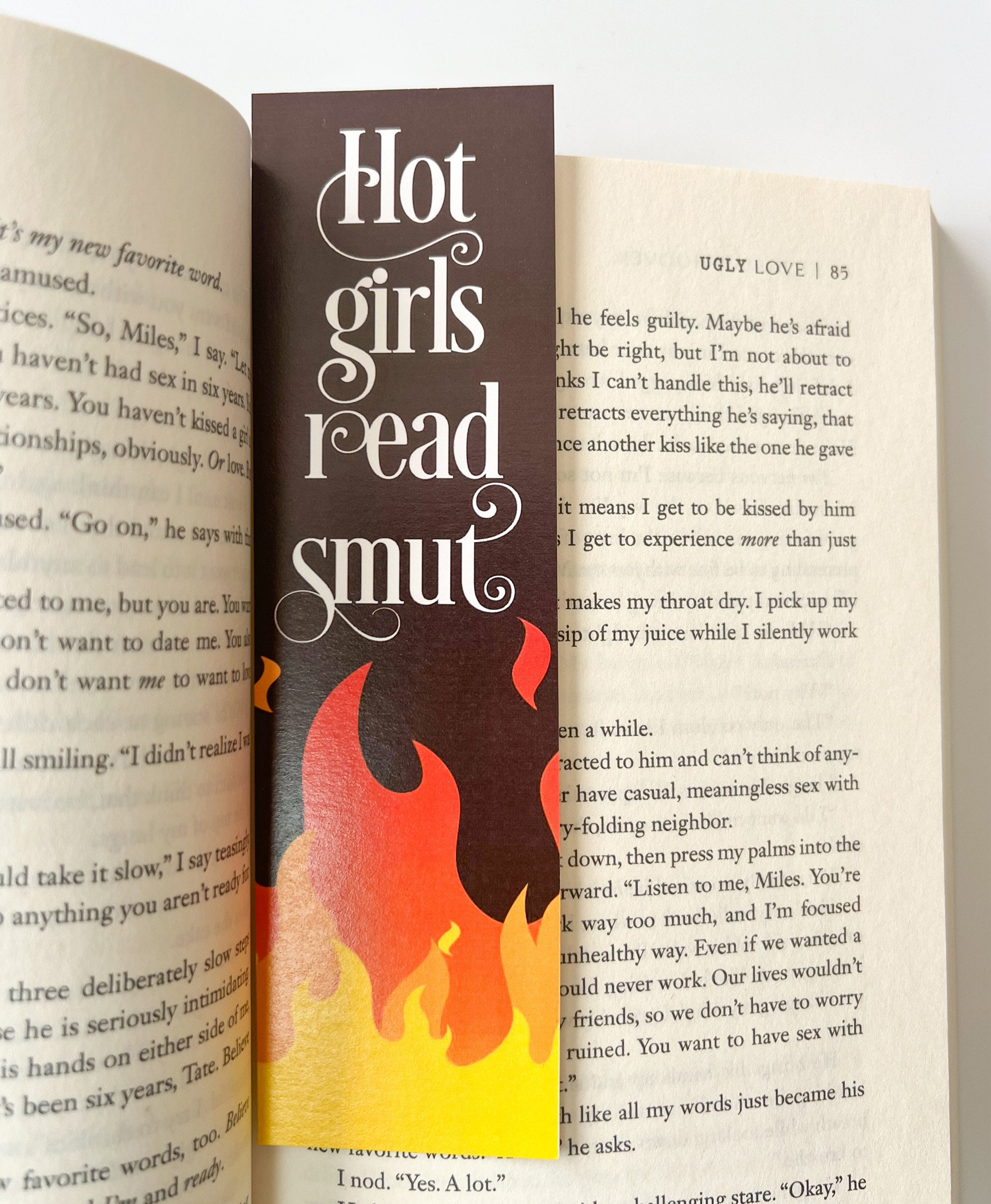 Hot Girls Read Smut Bookmark Book Lovers Gifts for Readers Bookworm ...