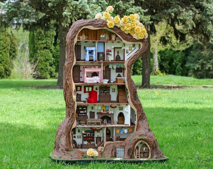 Brambly Hedge Mouse House With Illumination - Based on the Brambly ...