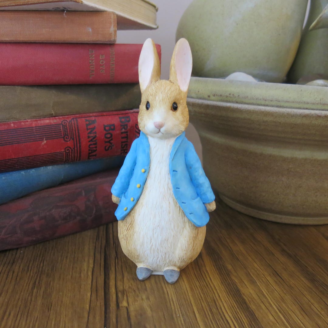 Peter Rabbit Figurine by Border Fine Arts Studio (design No. A20957 ...