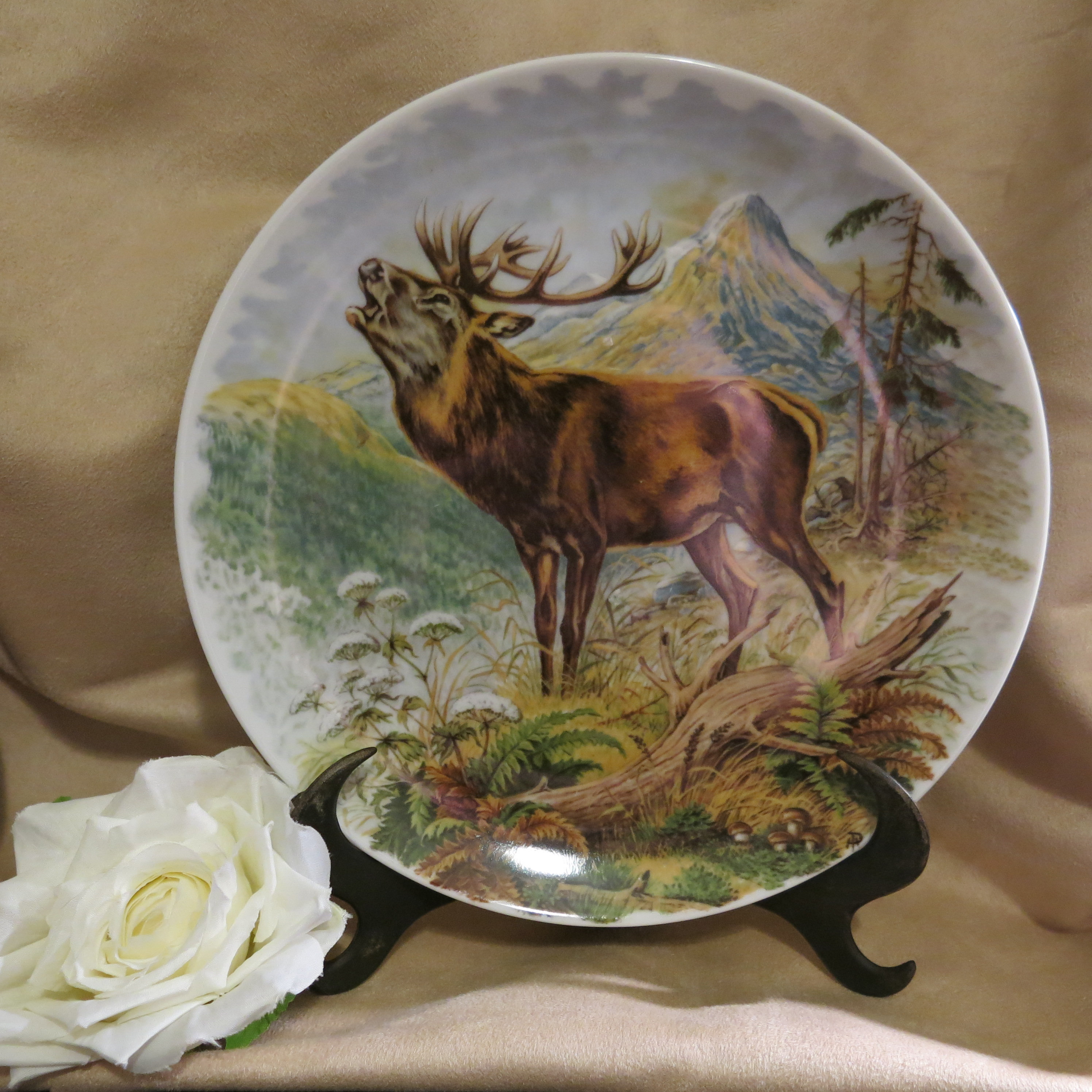 Collectibles Vintage plate showing a drawing of a Stag produced by ...